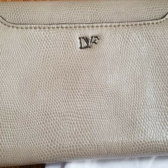 Diane Von Furstenberg | Bags | New Authentic Diane Von Furstenberg ...